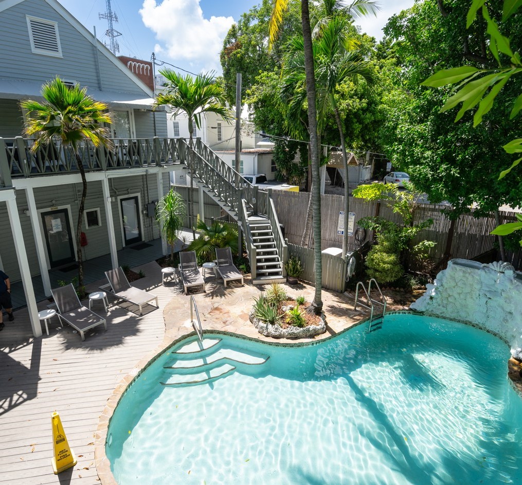 Cabana Inn (KW4 Portfolio) - Marcus & Millichap